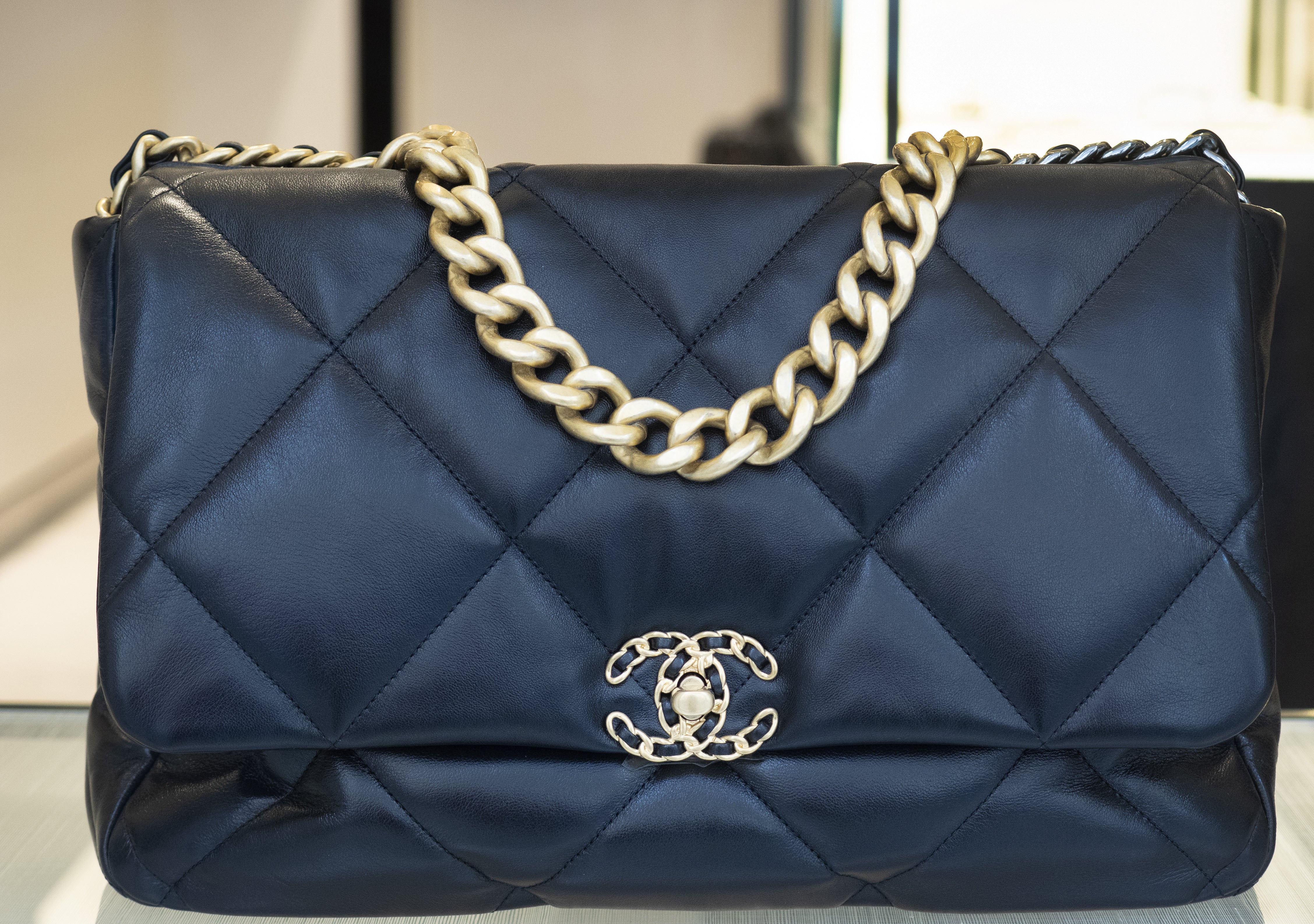 Chanel Classic Flap vs. Boy Bag: Which Is Right for You in 2025? - The ...